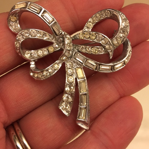 Albert Weiss | Jewelry | Weiss Brooch | Poshmark